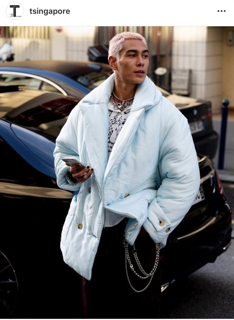 กระเป๋าเงินคล้องสายโซ่ ไอเท็มคูลๆ สำหรับชายหนุ่มยุคใหม่ ที่ต้องการความเท่