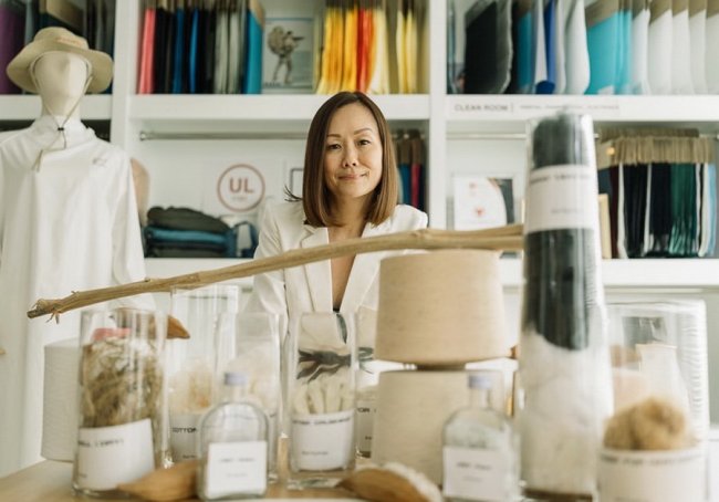 Earthology Studio ชวนร่วมทางไปบนรันเวย์ของแฟชั่นยั่งยืนในแบบไทยๆ