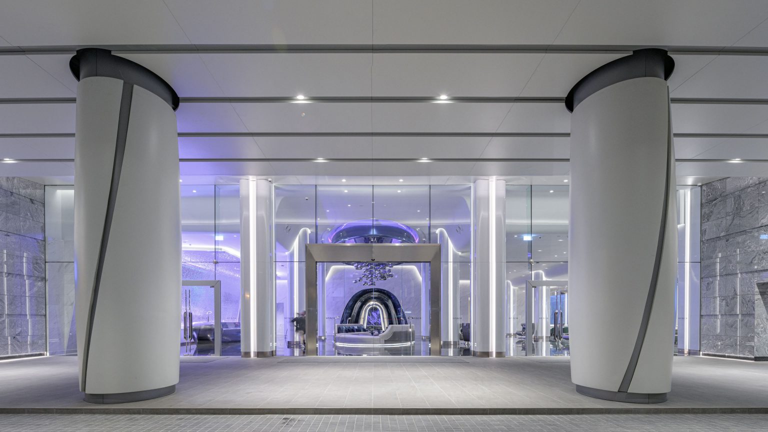 Grande Centre Point SPACE Pattaya เปิดตัวหุ่นยนต์ต้อนรับ ORIONEX ใหม่ล่าสุด