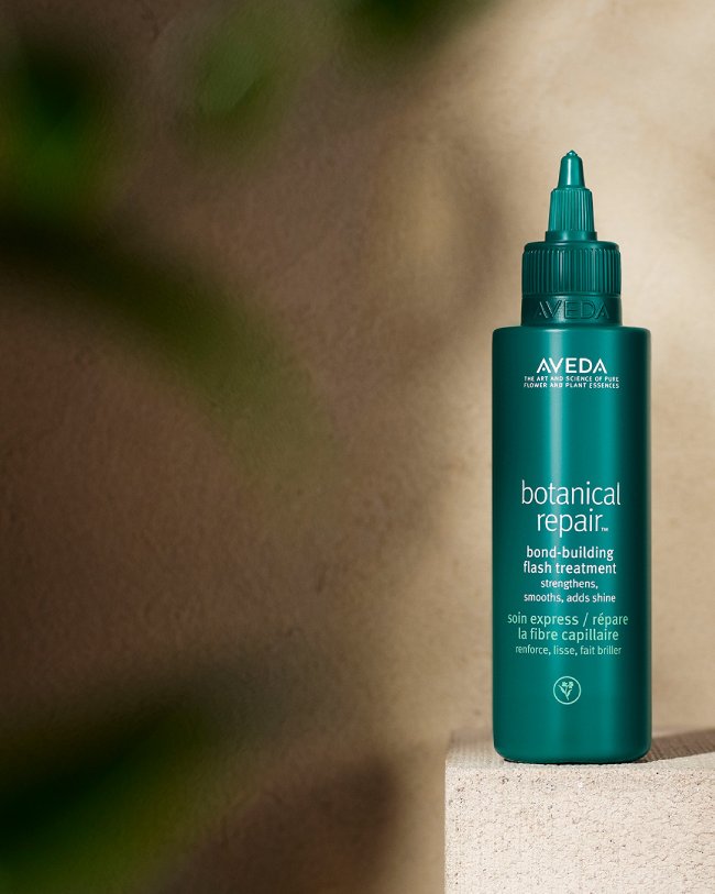 อเวดา Botanical Repair Bond-Building Flash Treatment